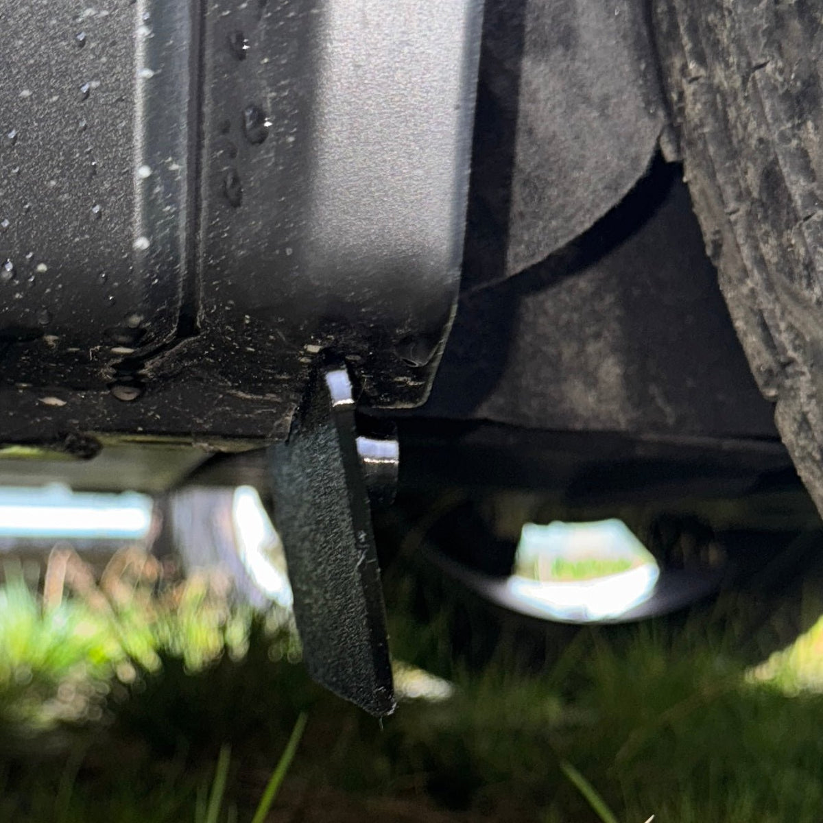 Fisker Ocean - Rear wheel deflector "Aeroflap" conversion kit ...